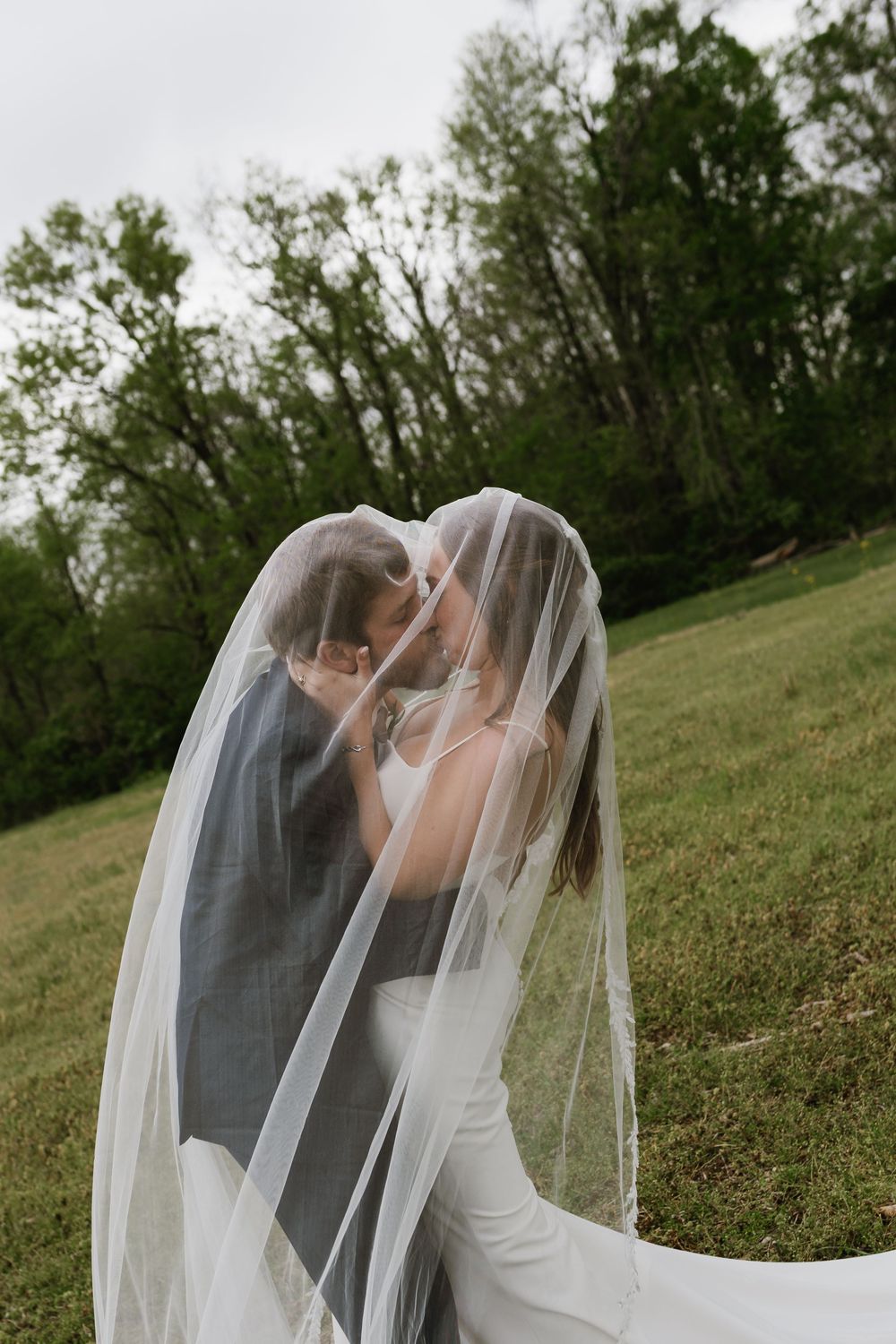 Wedding Day Must-Haves You Might not Think about - Hailey’s Photo Gallery