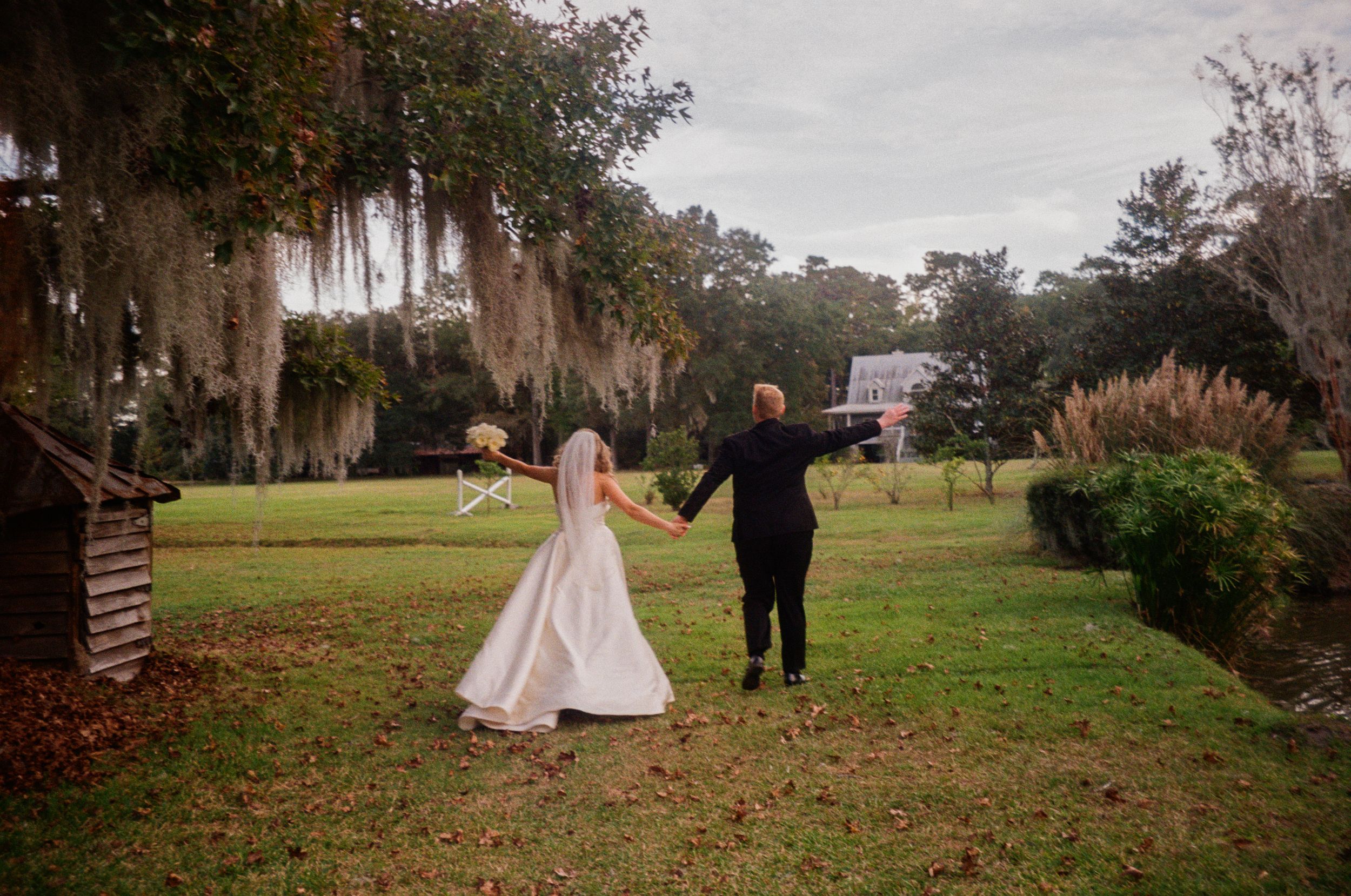 edisto beach elopement at botany bay - Carmen Alexandra Photography