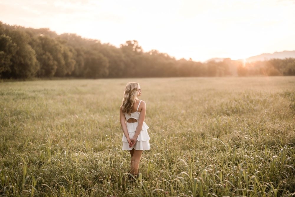 Loren | 2026 Senior Influencer - Heather Landry Photography