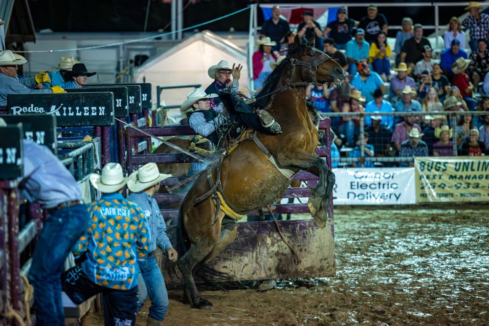 Rodeo Killeen - MB Photography captures documentary style wedding and ...