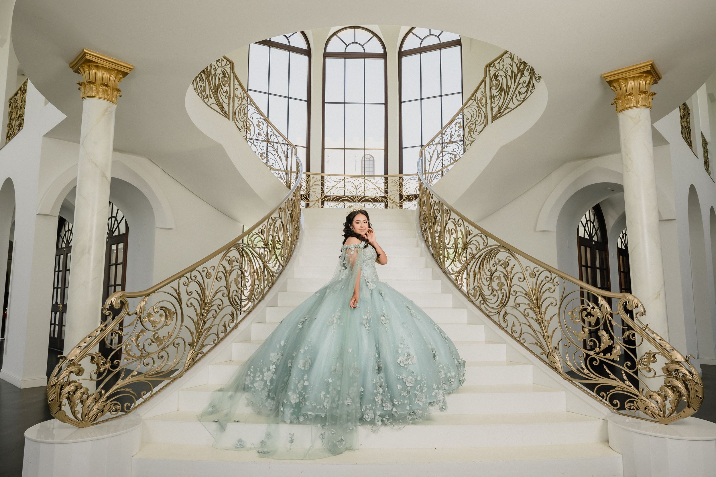 White Swan Castle Quinceanera - Alina - Lorenzo Tinoco Photography