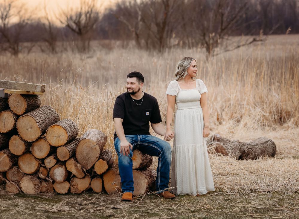 Dakota and Bailey Engagement - Shawna Faith Photography