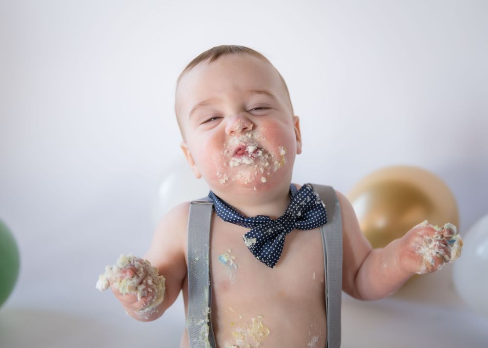 Cake Smash Success | Weber Photography | Bayview, WI - Weber Photography