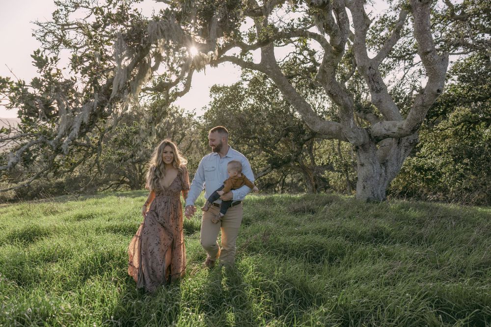 Storytelling Family Sessions - Danielle Conner Photography