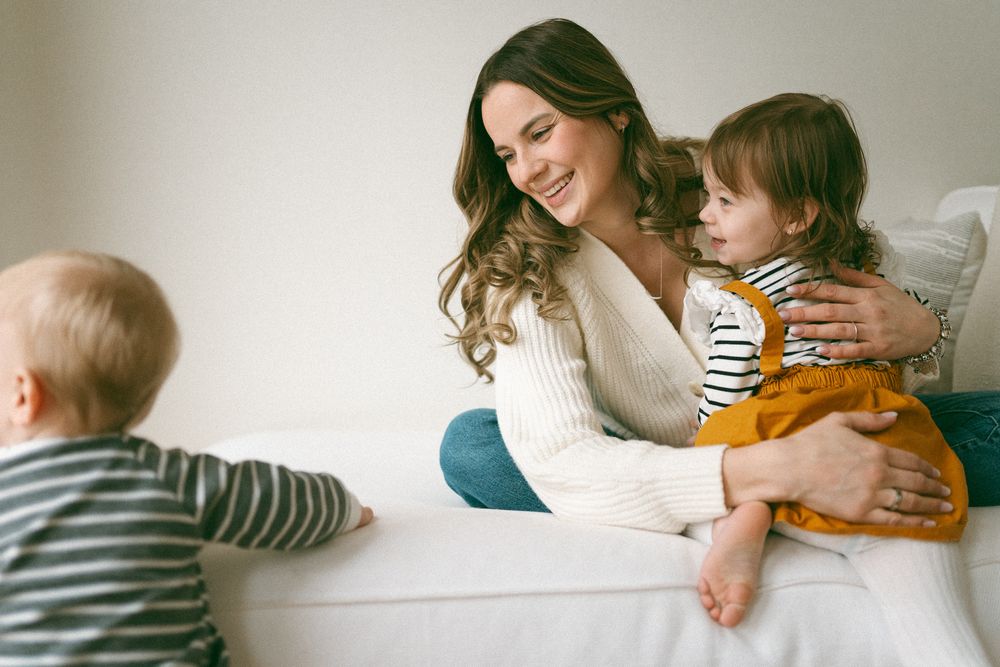 Why You Should Choose a Christmas Family Session at Home | Kingston ...