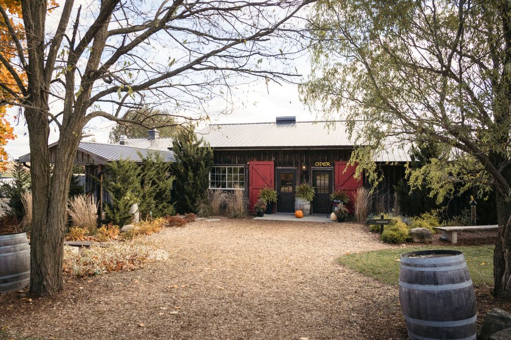 West Avenue Cider House - Geoff Shaw - Hamilton Wedding Photographer