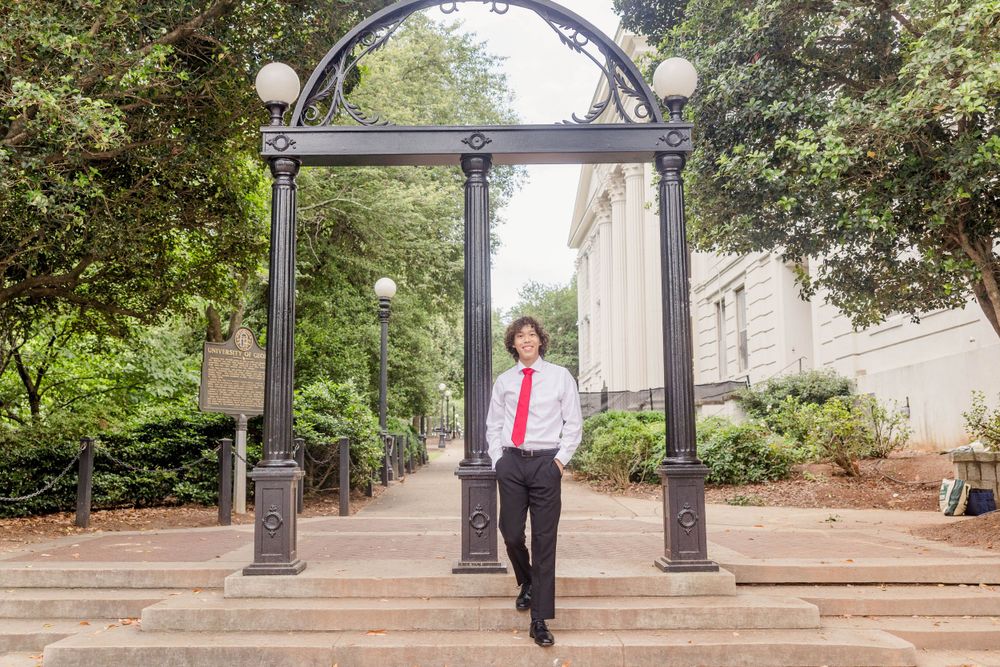 Michael UGA Grad - Rachel Okamoto Photography