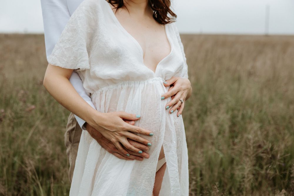 Stevenson Maternity - Lorna Jane Photography