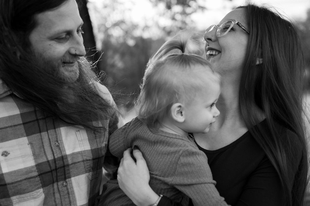 The Neese Family - Pike Photo and Video