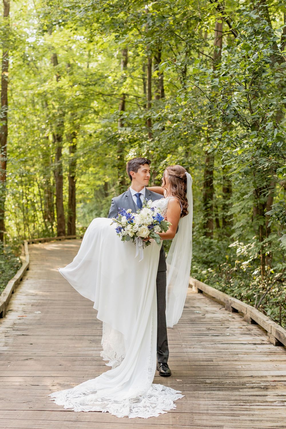Buffalo Wedding Photographer | Ewe Photography