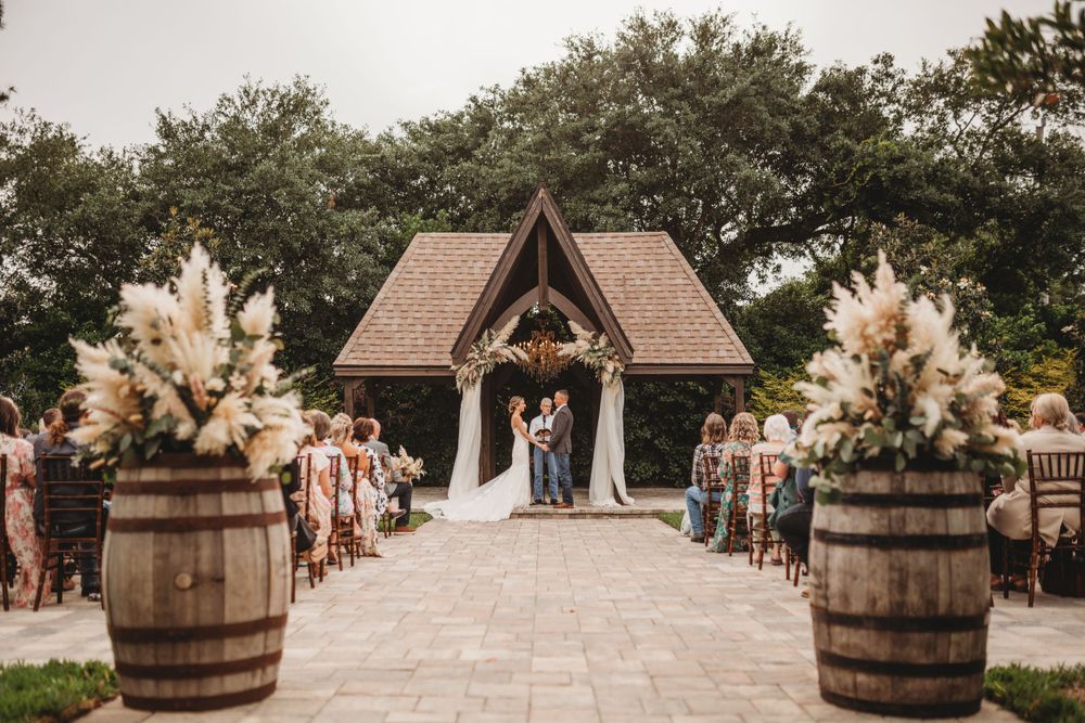 Amy & Chase - The Enchanting Barn - Love & Theory Co.