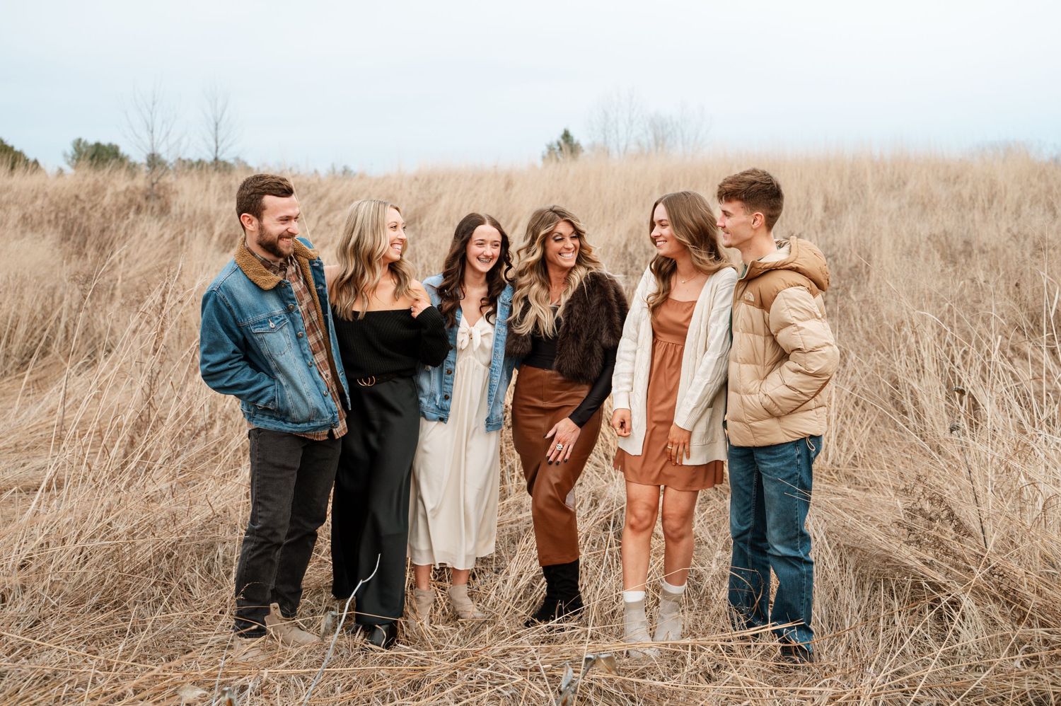 A Sweet & Cozy Maternity Session with Koral & Dakota - Morgan Hicks ...