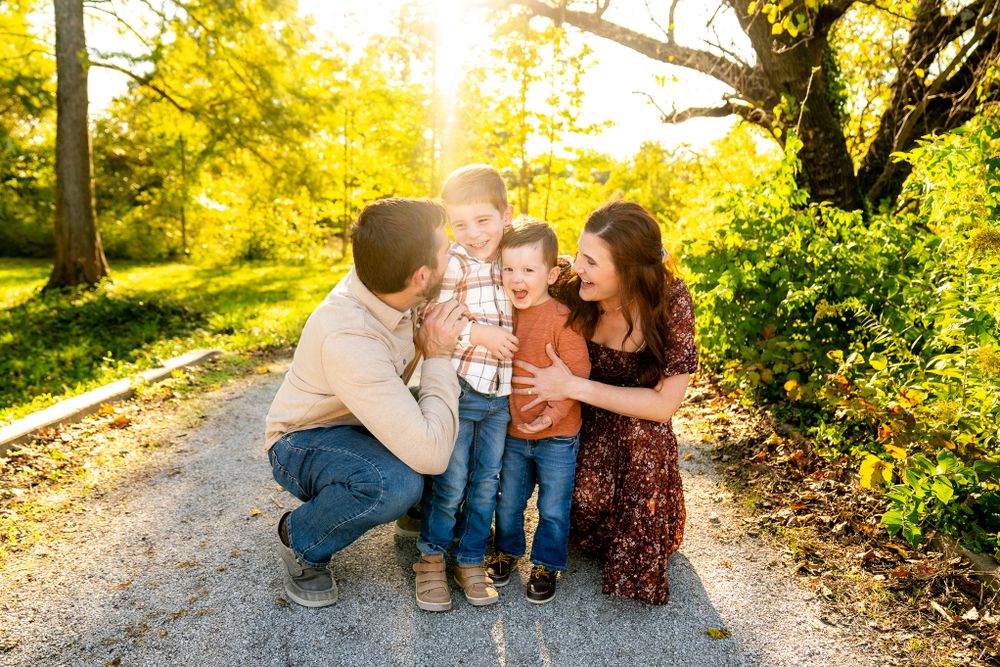 The Sudkamp Family | Golden Hour in Forest Park - Gretchen Day Photography