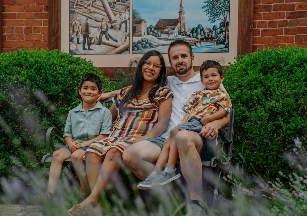 Lindgren Family - AJ Photo and Media