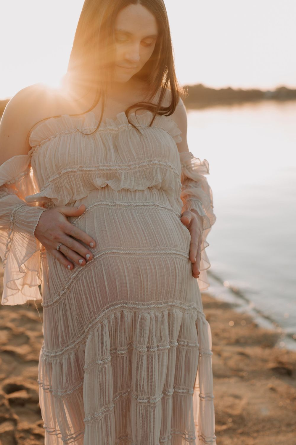 WHAT TO WEAR FOR YOUR MATERNITY PHOTO SESSION - HELLO SAMMI JAYNE ...
