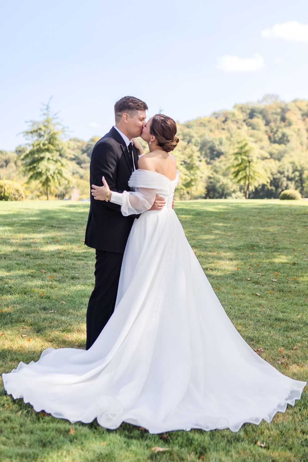 First Look vs. Aisle Reaction: What’s Best for Your Wedding Photos? - Anna M Wolf Photography LLC