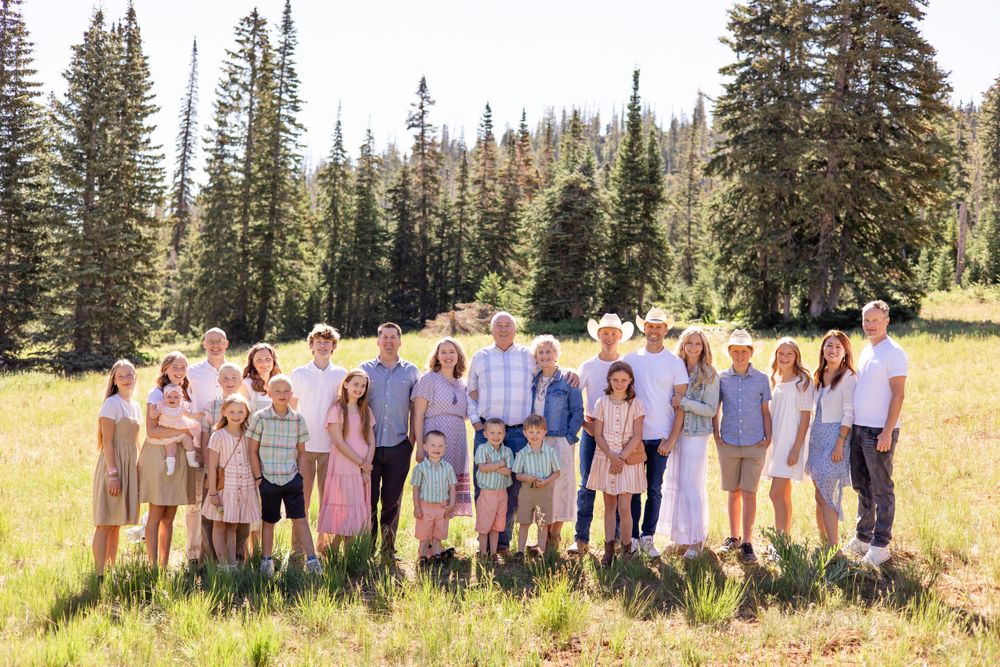 Rasmussen Family at Cedar Mountain, Utah - Bluebird Photography