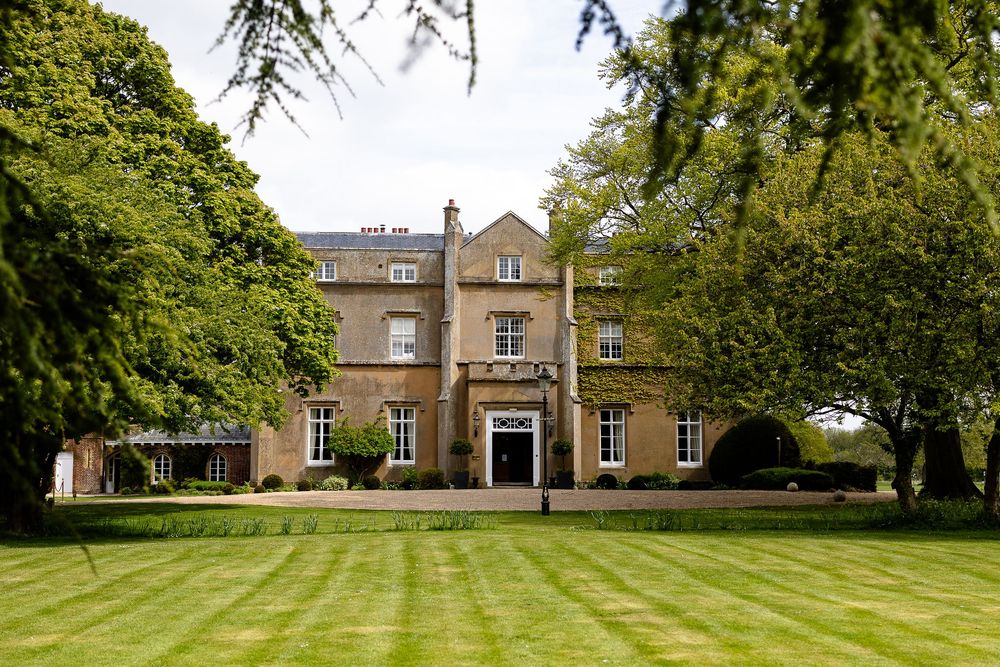 Micklefield Hall - Perfect for A countryside WEDDING vibe CLOSE TO THE ...