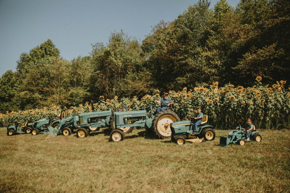 Mowry Farm - Allisha Linnea' Photography