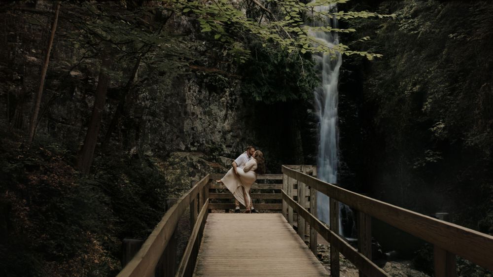 Removing Distractions in Photography