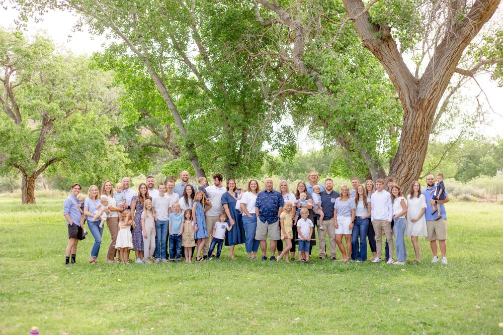 Haynie Family in Washington Green Fields-Part 2 - Bluebird Photography