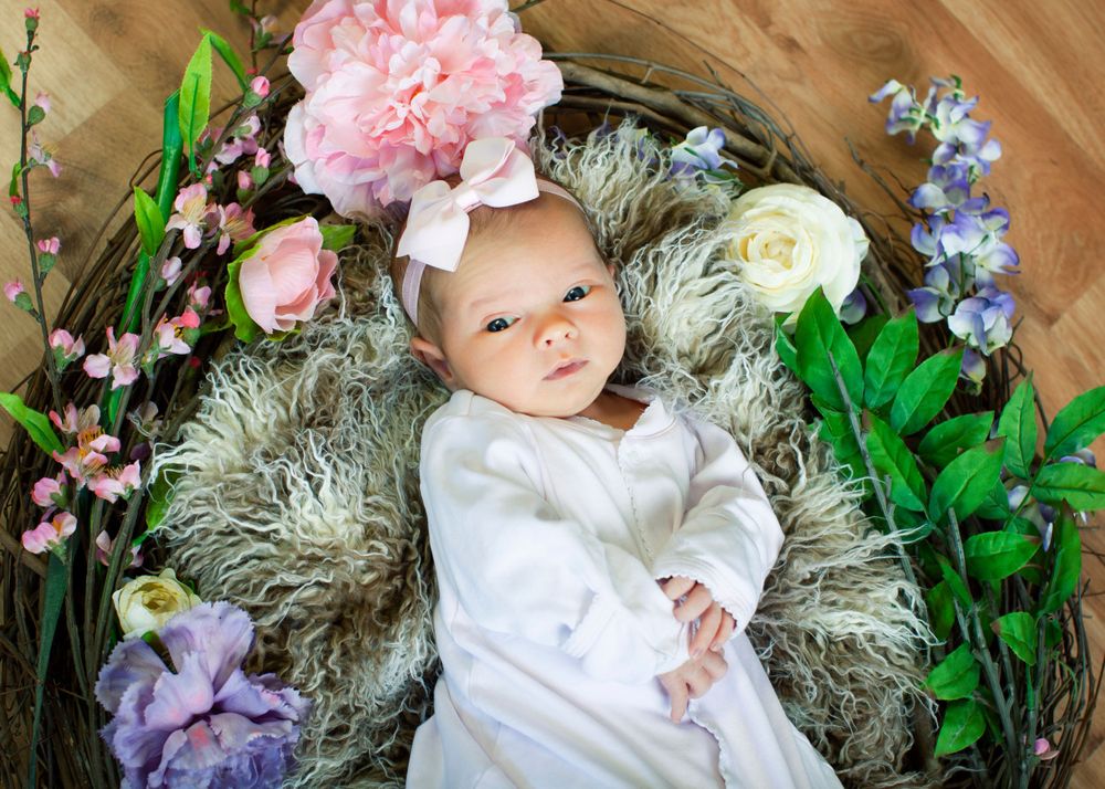 newborn lifestyle session | Welcome Baby everly - Photography by Angelique