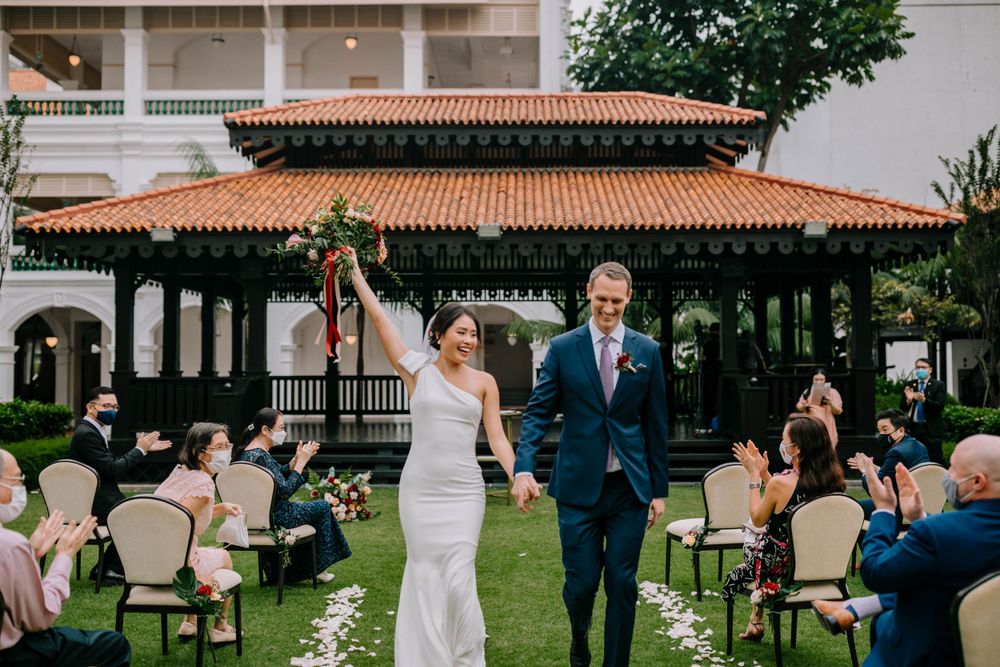 An Outdoor Garden Wedding at the Raffles Hotel Singapore - singapore ...