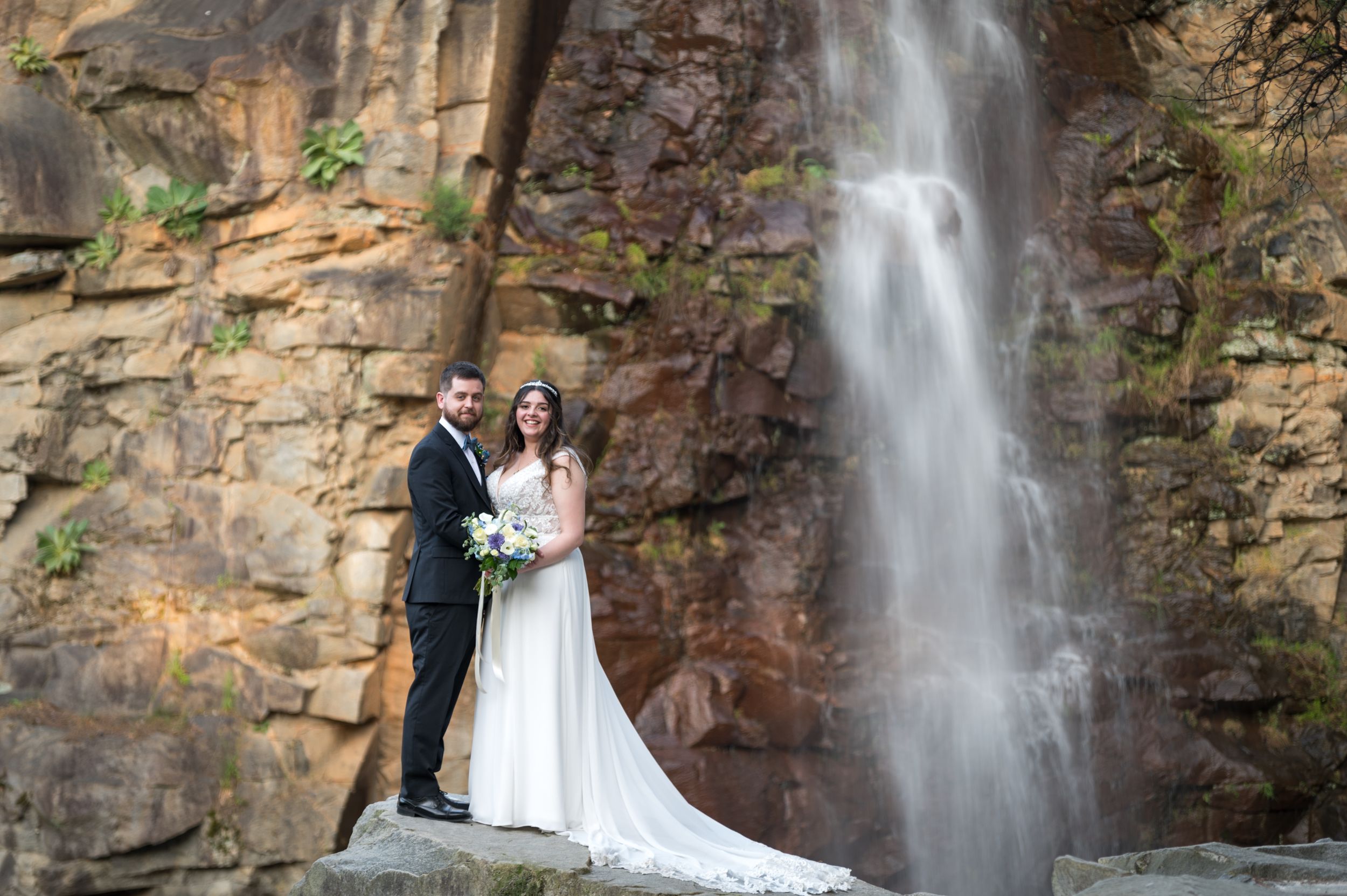 A Picture-Perfect Wedding at Carrigan Farms - Levar Hage Photography