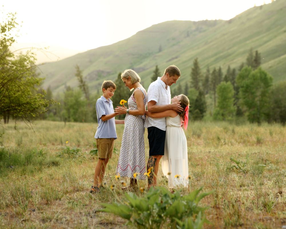 Troy, Oregon Family Session - Angela Gorham Photography