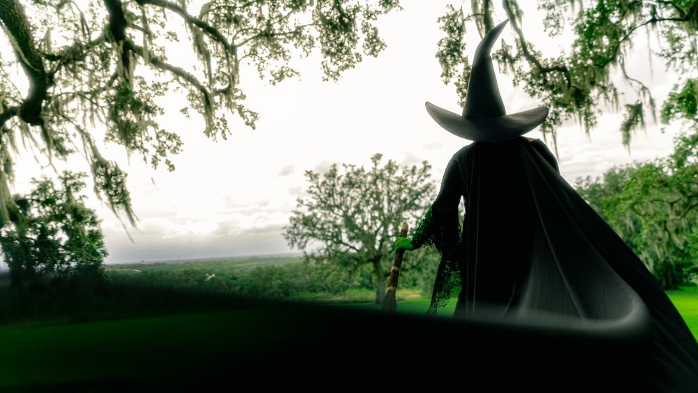 Reel to Real Movie Inspired Photoshoots: Wicked - Cain McMillan Photography