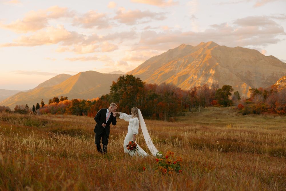 Cami & Thomas - Provo Canyon Fall Bridals - Ashley Pettit Photo