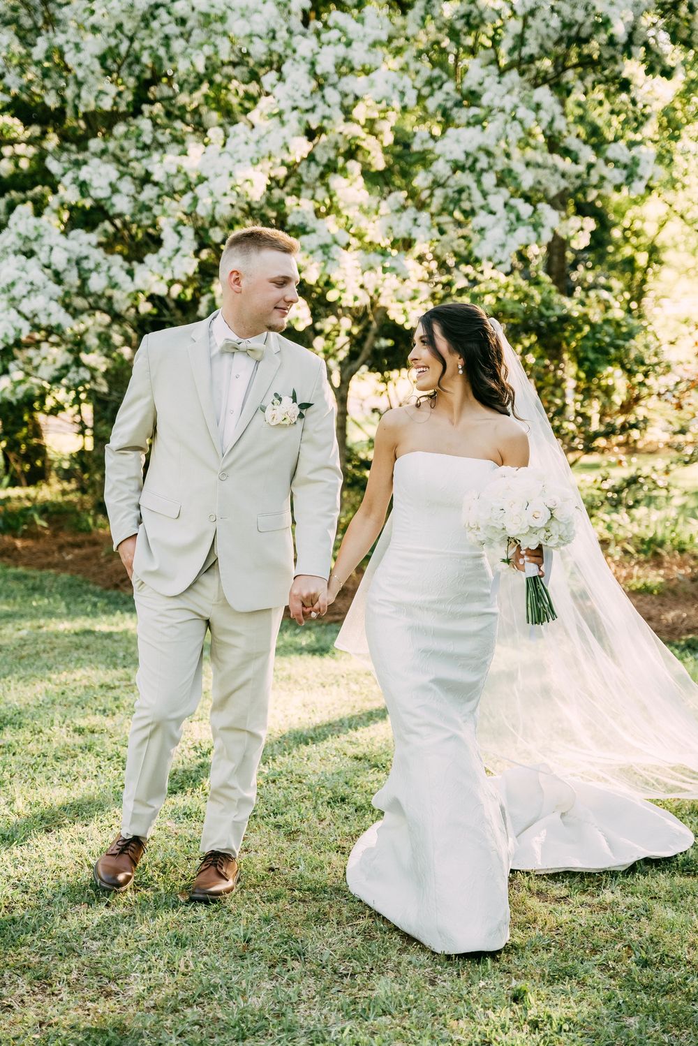 Emma & Noah | A Timeless Spring Wedding at The Mason Hotel - Ana Blakely Photography