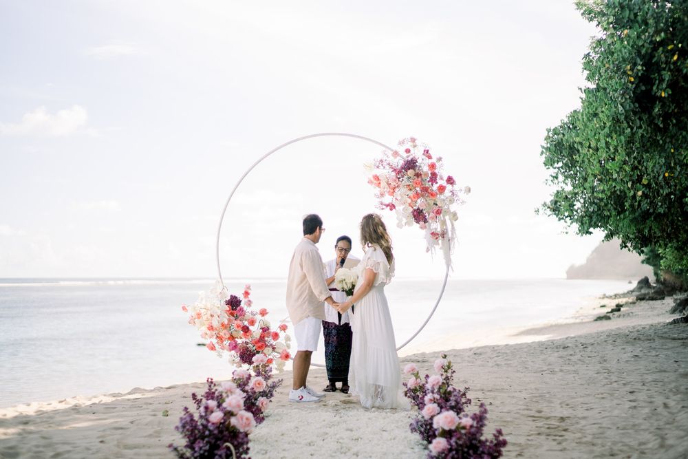 Luxurious Bali Wedding at Samabe: Love by the Ocean - my bali photographer