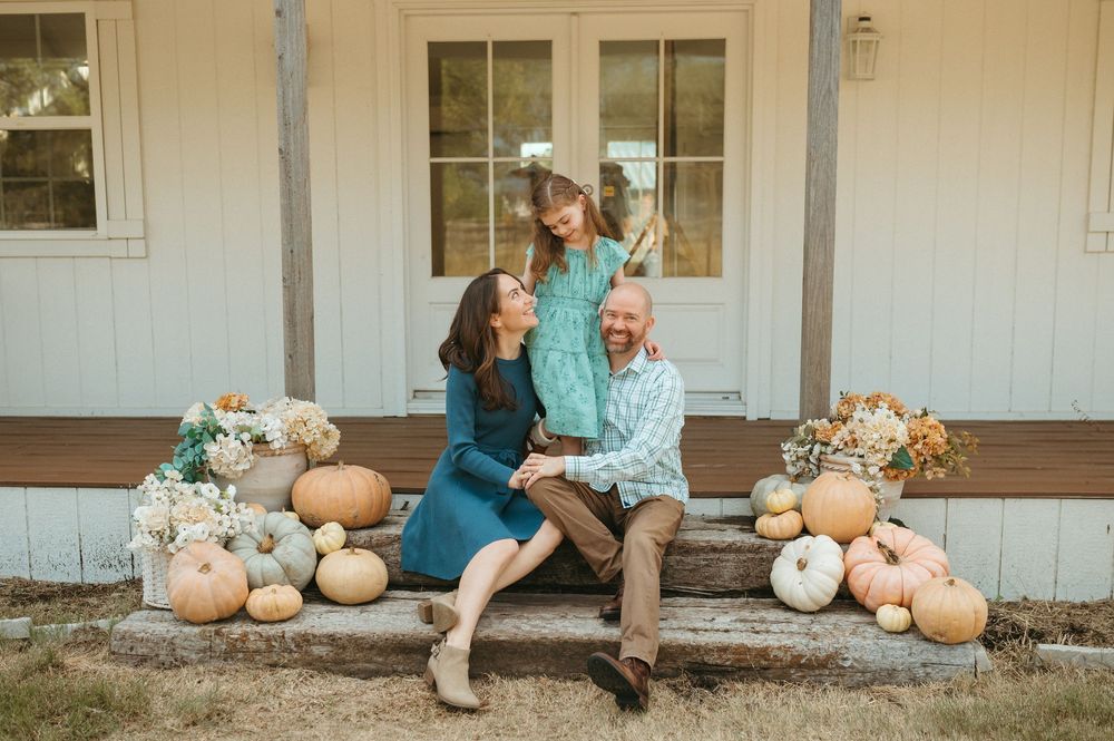 A Cozy Family Session at Cottonwood Collective | Parker, TX Family ...