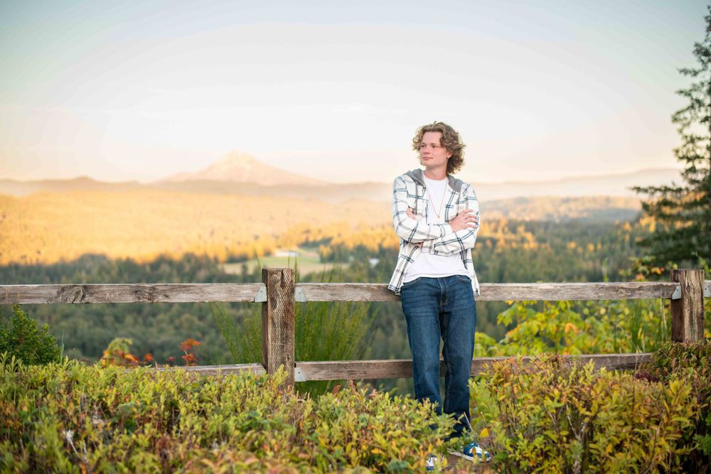 Zachary, Class of 2025 (Sandy Senior Session) - Stephanie Ellice ...