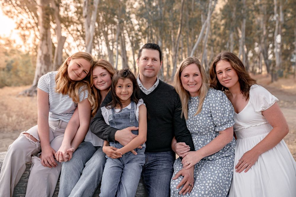 Family Portrait Sessions in Southern California: Capturing Connections ...
