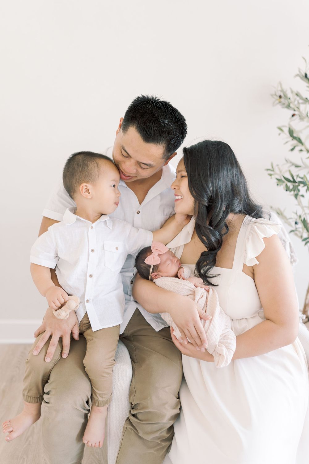 The Ly Family - Julie Tran Photography