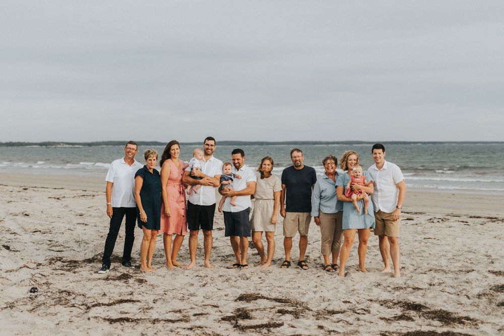 the heighton family | an extended family session at crescent beach ...
