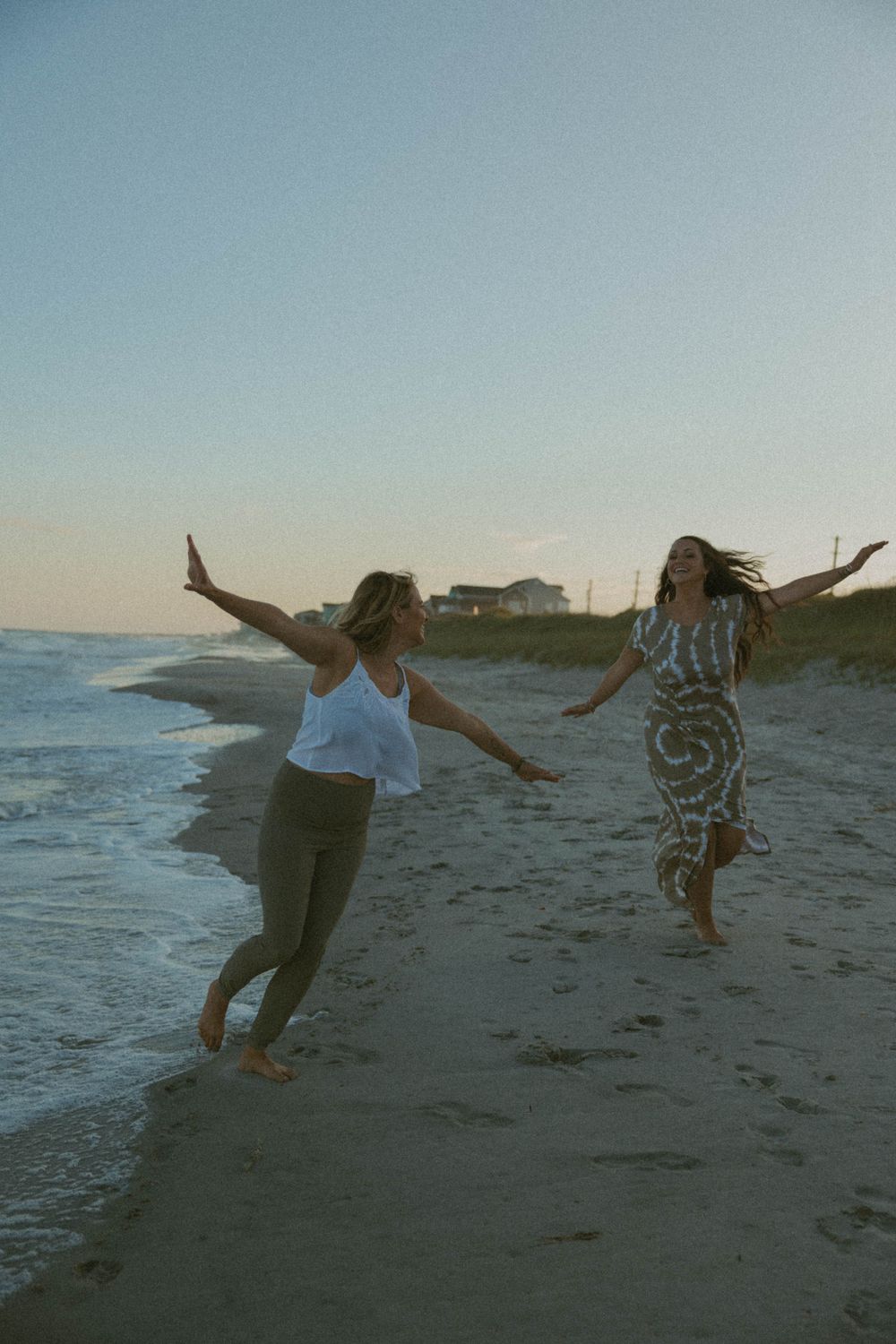 5 Tips On Outfit Styling for your Photoshoot - Lily + Rae Photography