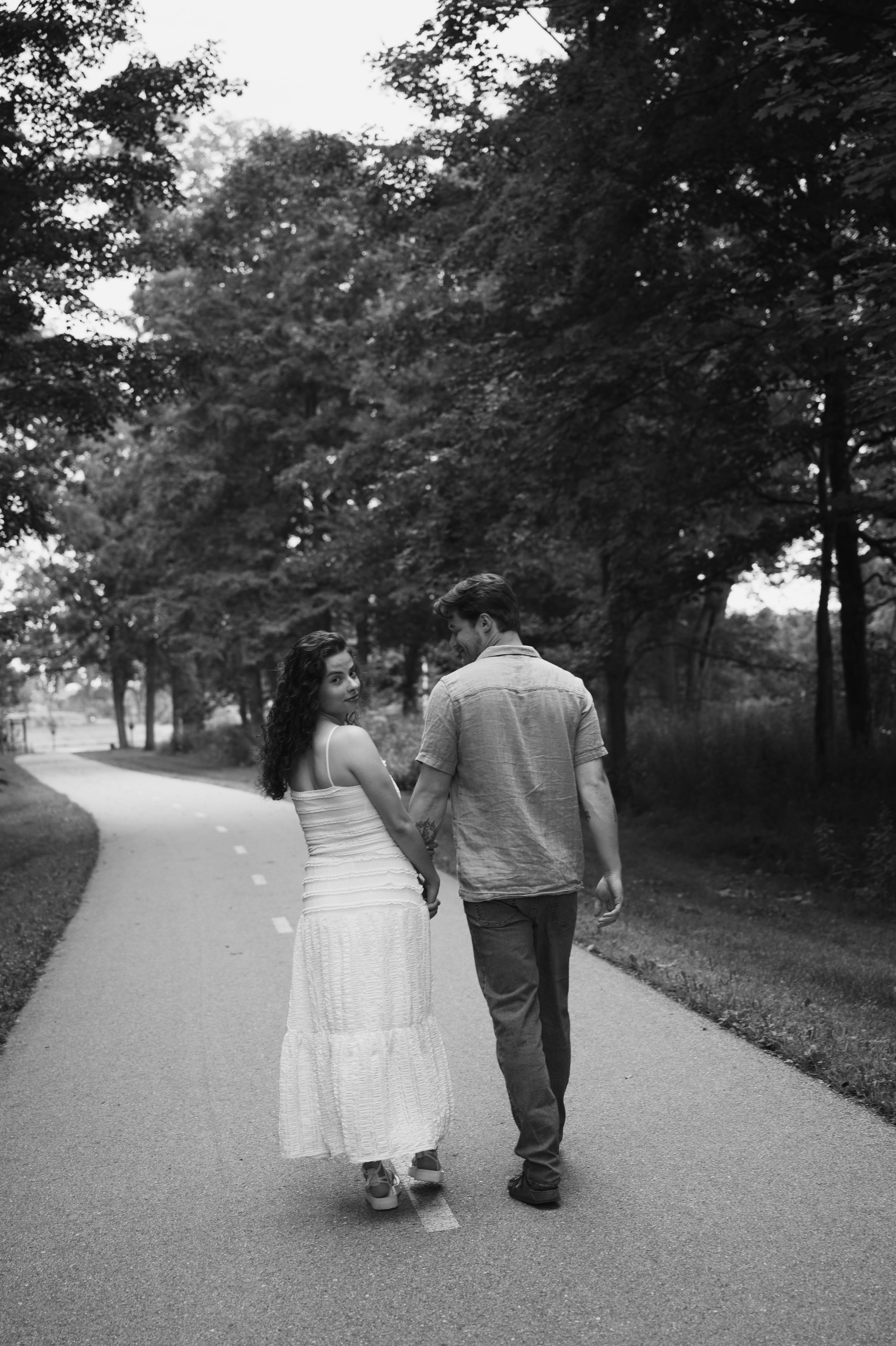 A dreamy engagement session in Oregon, WI, with Jillian & Max - Kyra ...