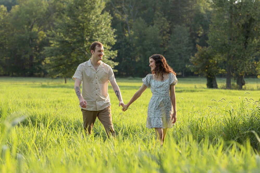 Casey & Bailey's Dreamy Golden Hour Engagement | Schwenksville, PA ...