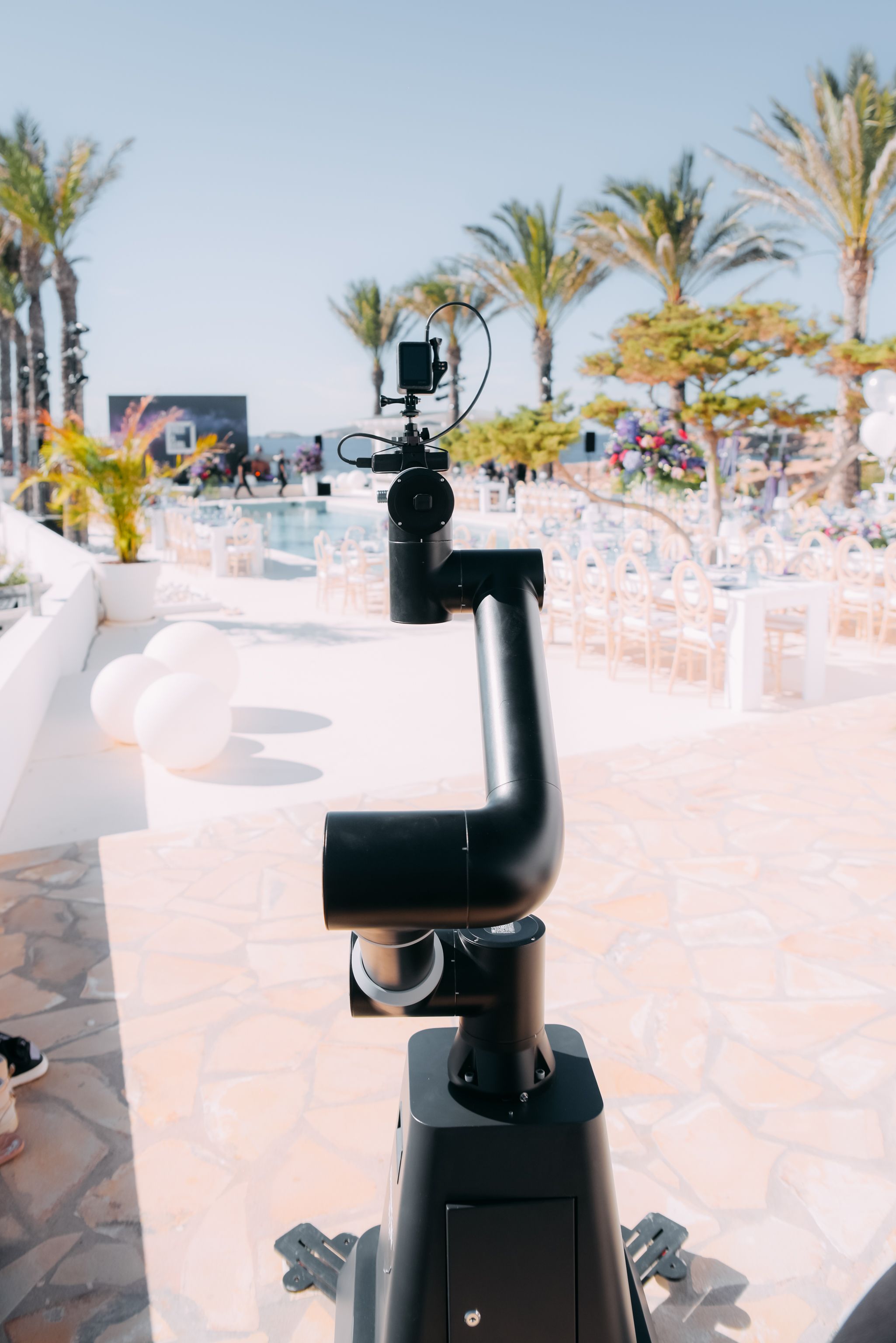 GlamBot - Dream Light Ibiza