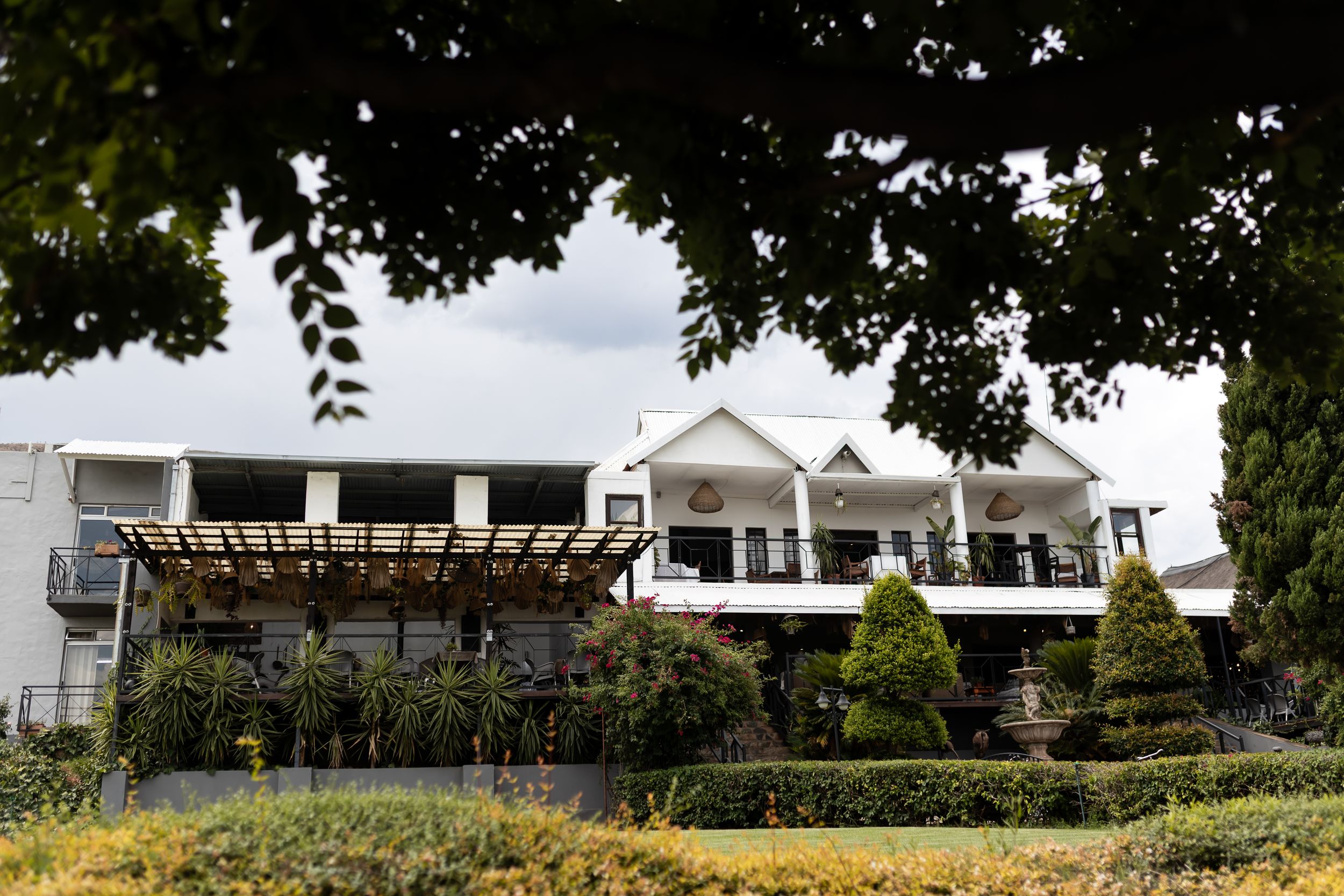 Alwyn + Marie Potgieter - Goldenhour Studio