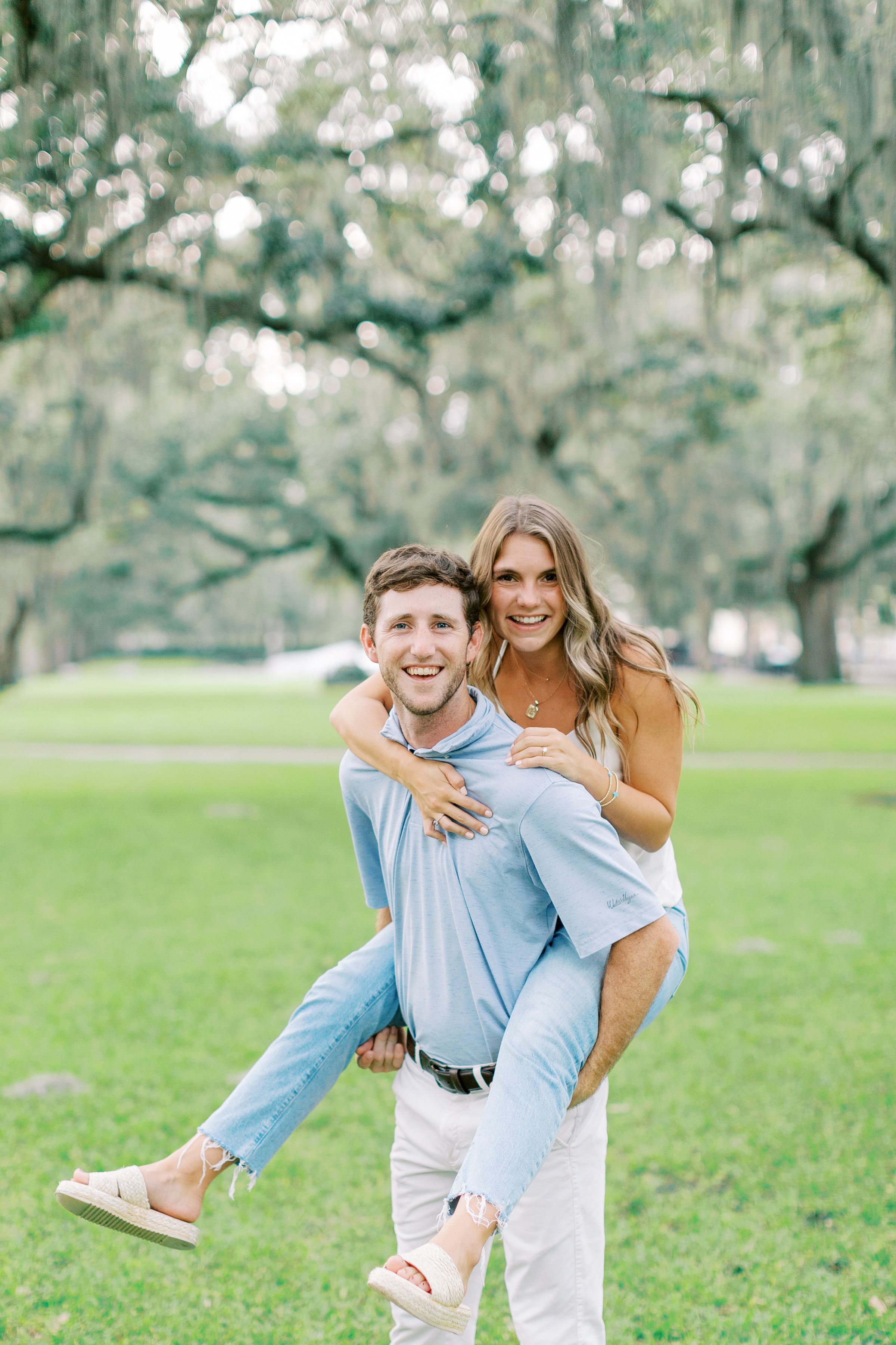 The Best Engagement Session Locations in Savannah - Savannah Wedding ...