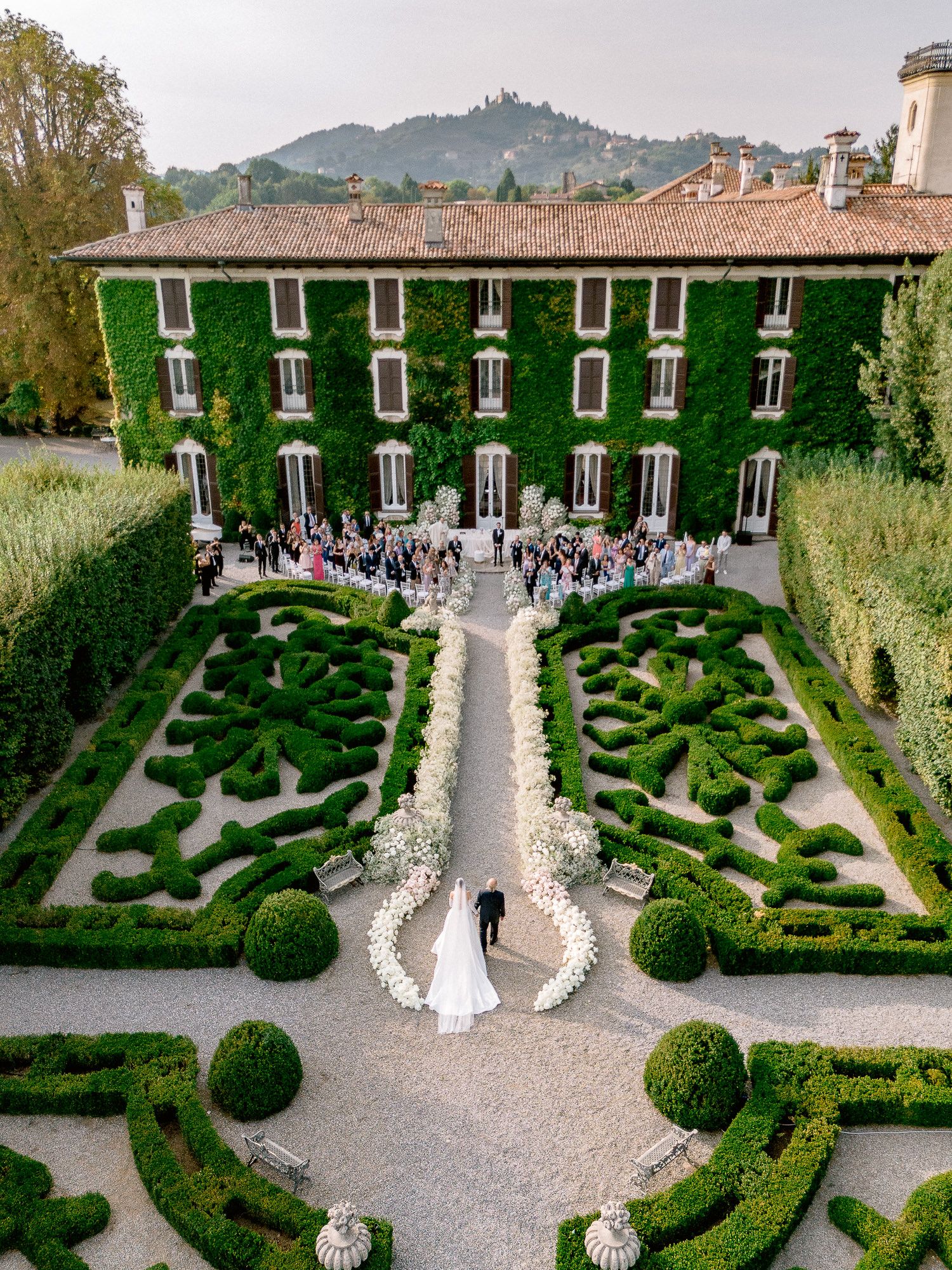 Luxury Wedding at Castello di Velona | A Two-Day Tuscan Extravaganza