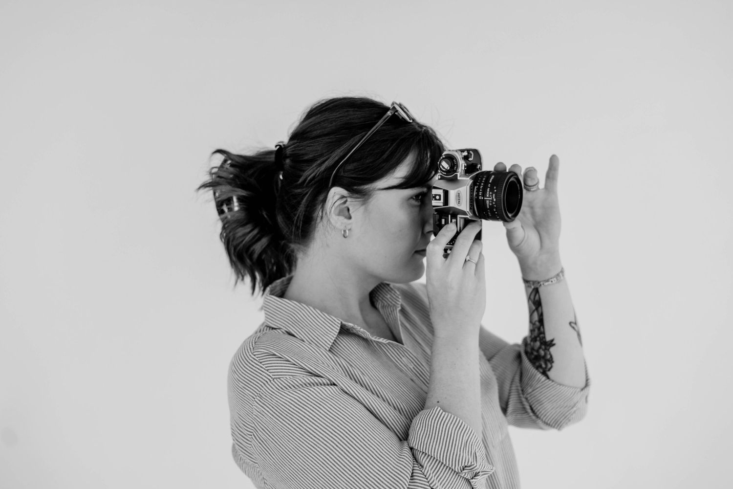 Issue 01 | Photography Career 101 - Laurel Roots Photography