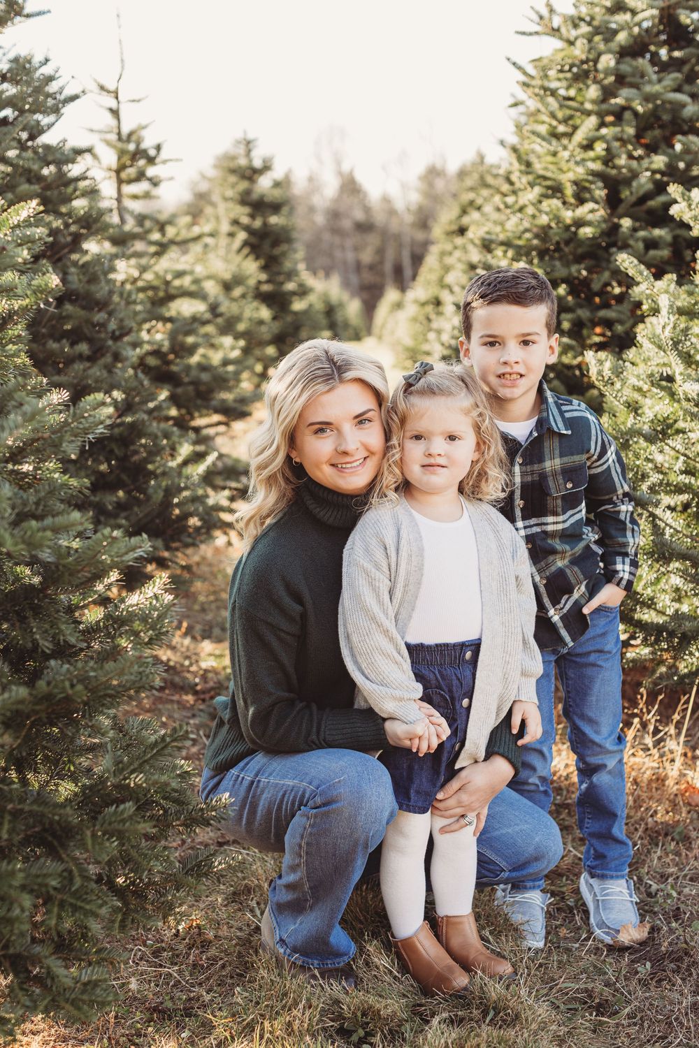Creating a Family Photo Album | Expert Tips for Organizing Your Photos ...