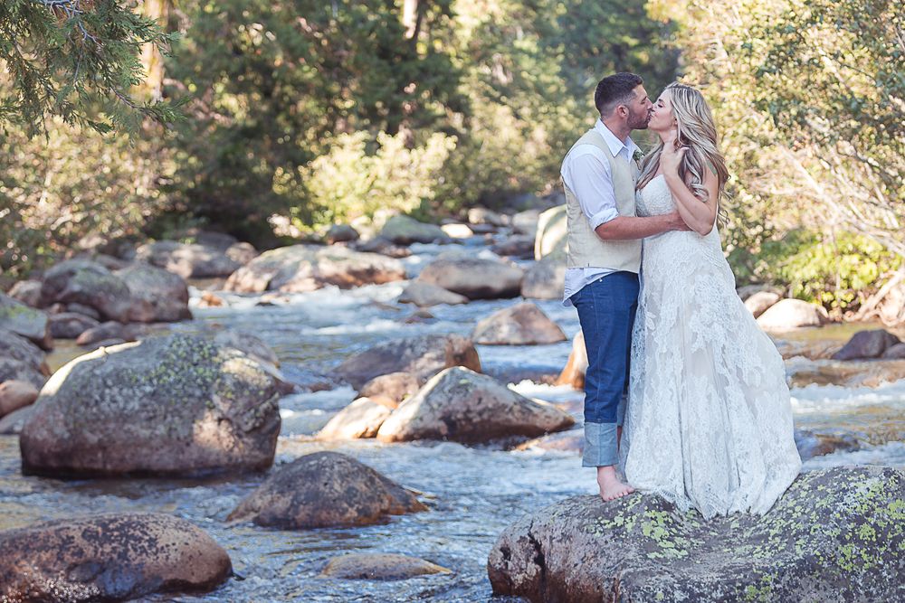 {ALYSSA AND DOMINIC} STRAWBERRY LODGE | KYBURZ WEDDING - Adrian Tamblin ...