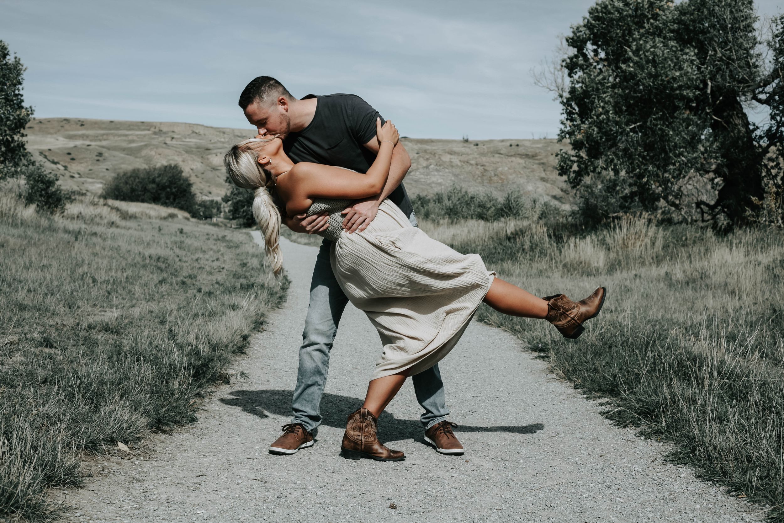 Allie Cooke Photography | Lethbridge Wedding & Lifestyle Photographer