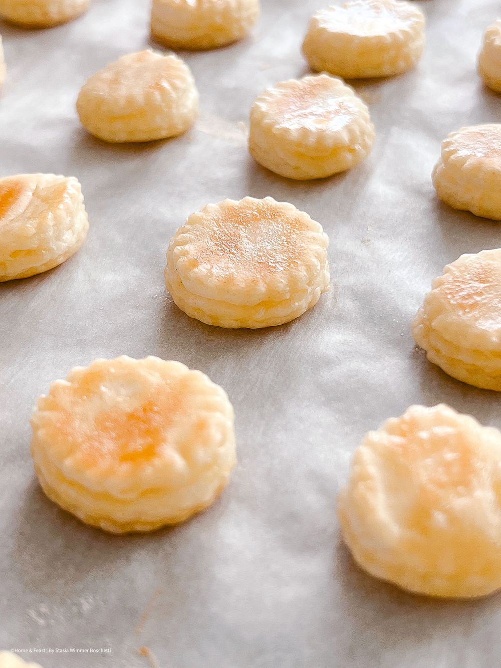 Whipped Cheese & Chive Spread Appetizers on Puff Pastry Wafers ...